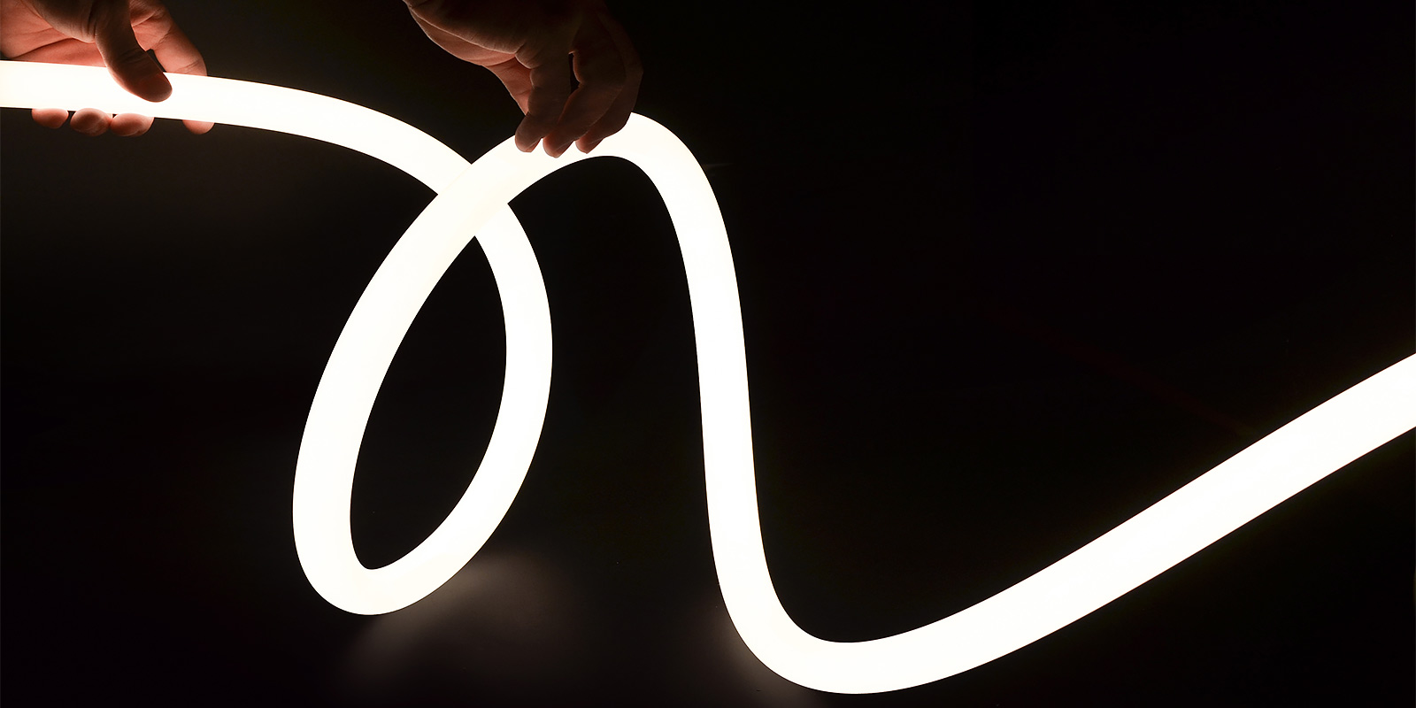 360° EMITTING NEON STRIP – LED Strip Factory Neon Strip manufacturer